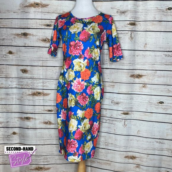 LuLaRoe | Dresses | Lularoe Medium Realistic Floral Nwt Julia Dress ...